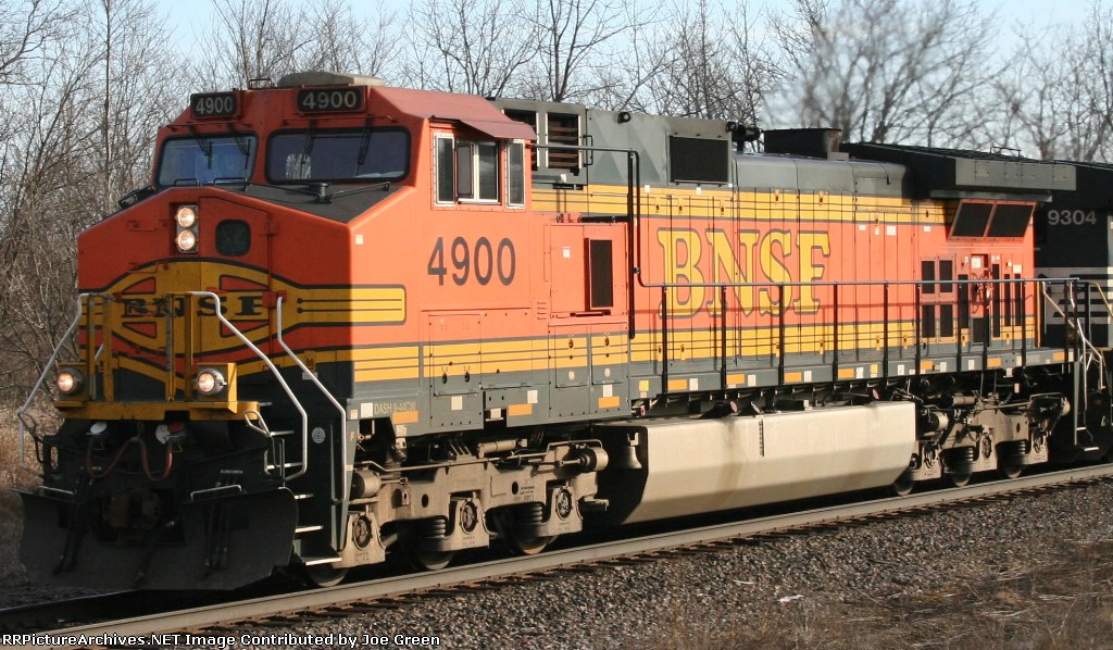 BNSF 4900